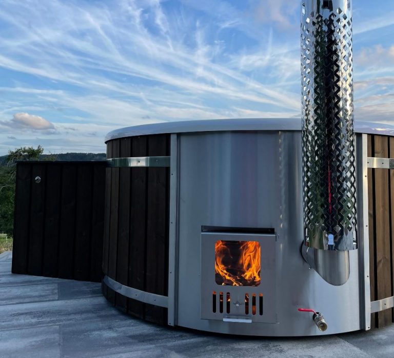 Wie Sie den Hot Tub Ofen richtig befeuern - Spavio